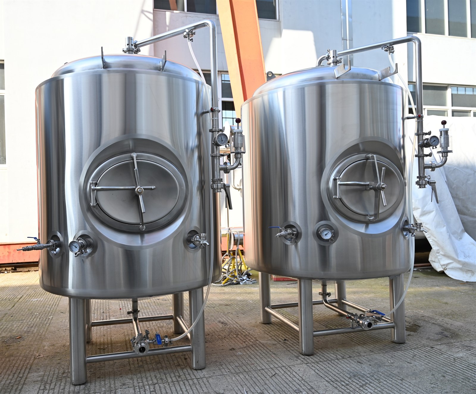 7bbl turnkey brewing system with FVs & BBTs