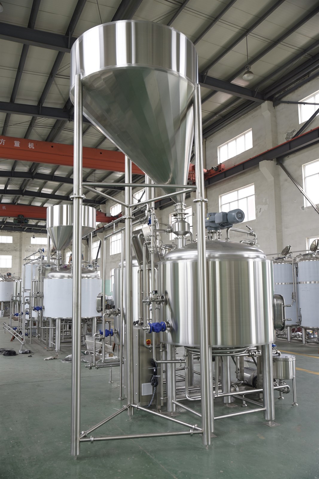 7bbl turnkey brewing system with FVs & BBTs